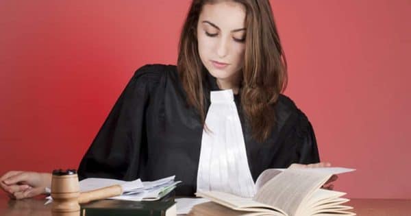 Contrôle fiscal, l’avantage d’un avocat fiscaliste - Ze News